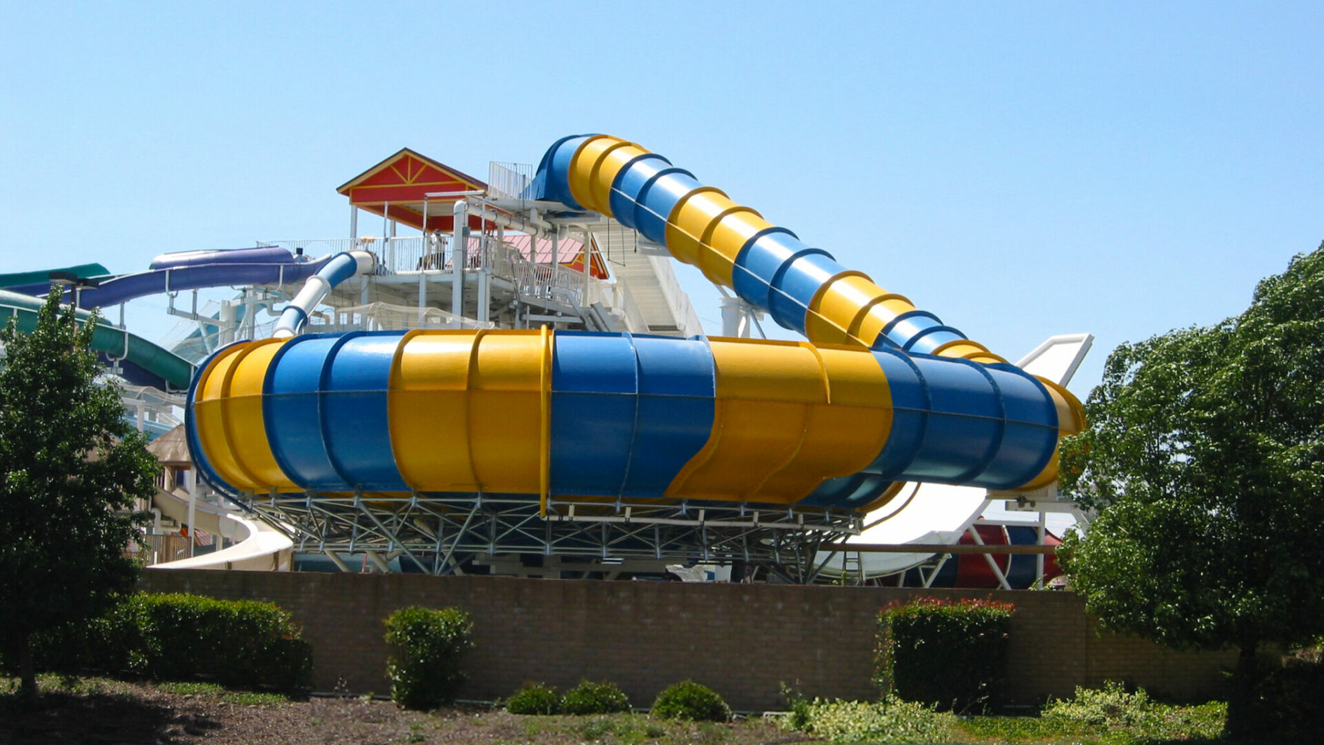 ProSlide - Golfland Sunsplash Mesa
