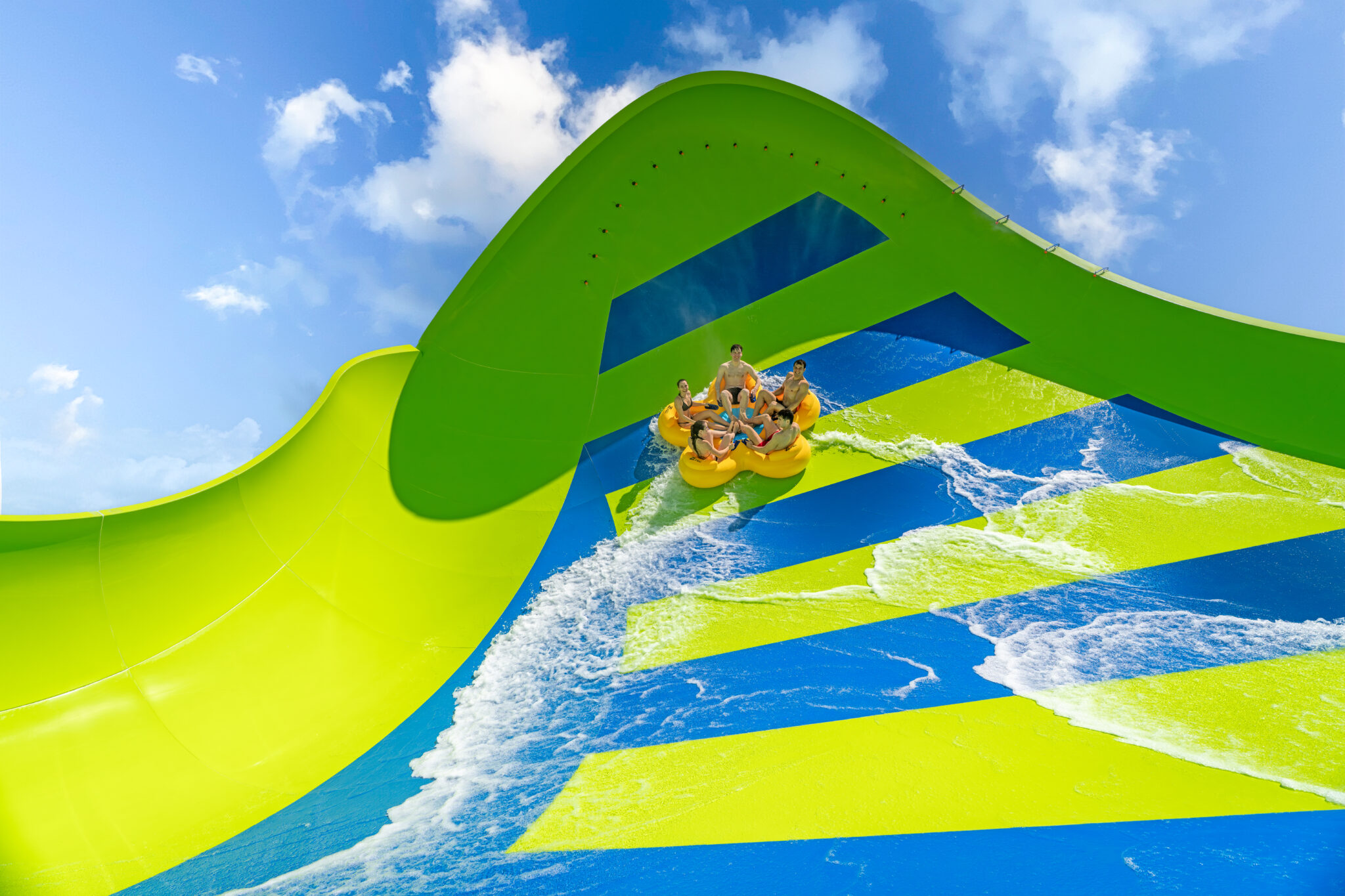 ProSlide - Water World Lloret de Mar Unveils Europe’s First Double TornadoWAVE 60: Tornado King